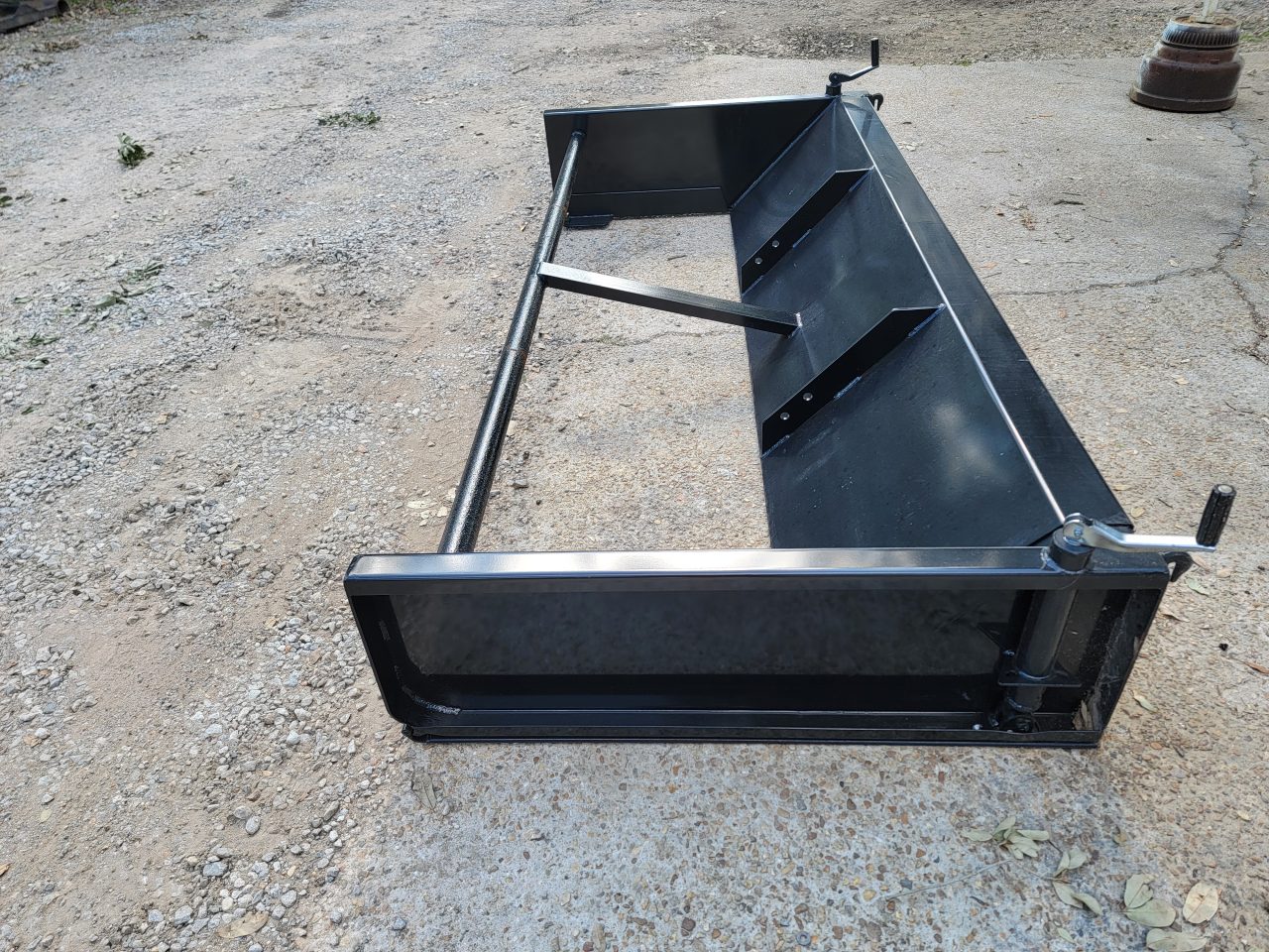 Equipment | Pat's Mowers and Equipment